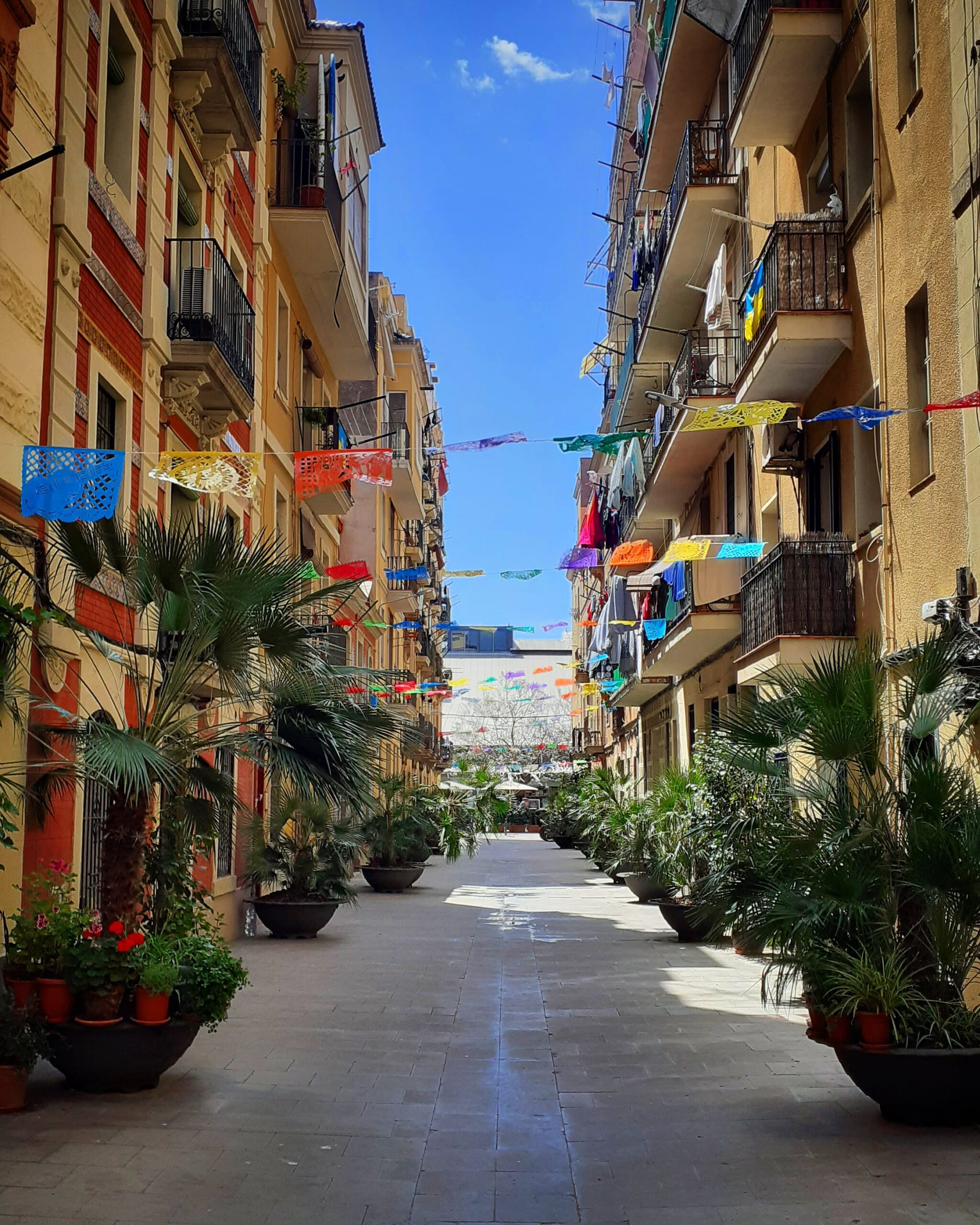 Buying a flat in Spain - a guide for expats and others